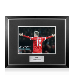 Wayne Rooney Signed Manchester United Photo In Premium Photo Frame ...