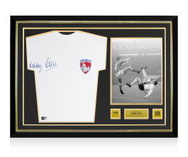 Nobby Stiles Official 1966 FIFA World Cup™ Front Signed and Hero Framed ...